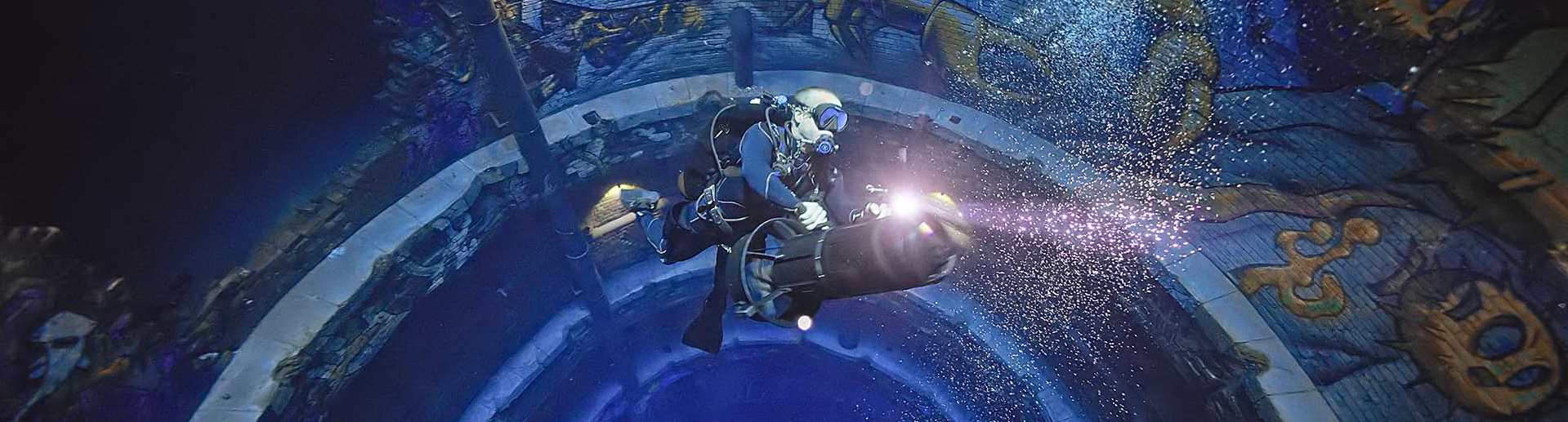 60m indoor diving pool: Deep Dive Dubai - Diveinside News